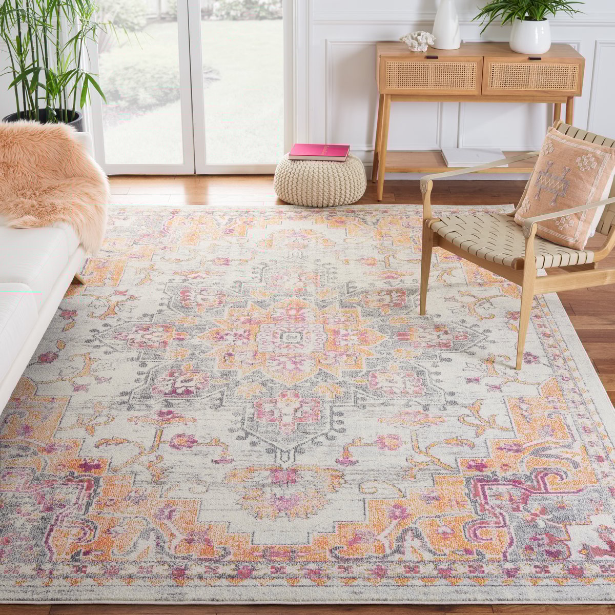 Safavieh Madison MAD-473 Traditional / Oriental Area Rugs | Rugs Direct