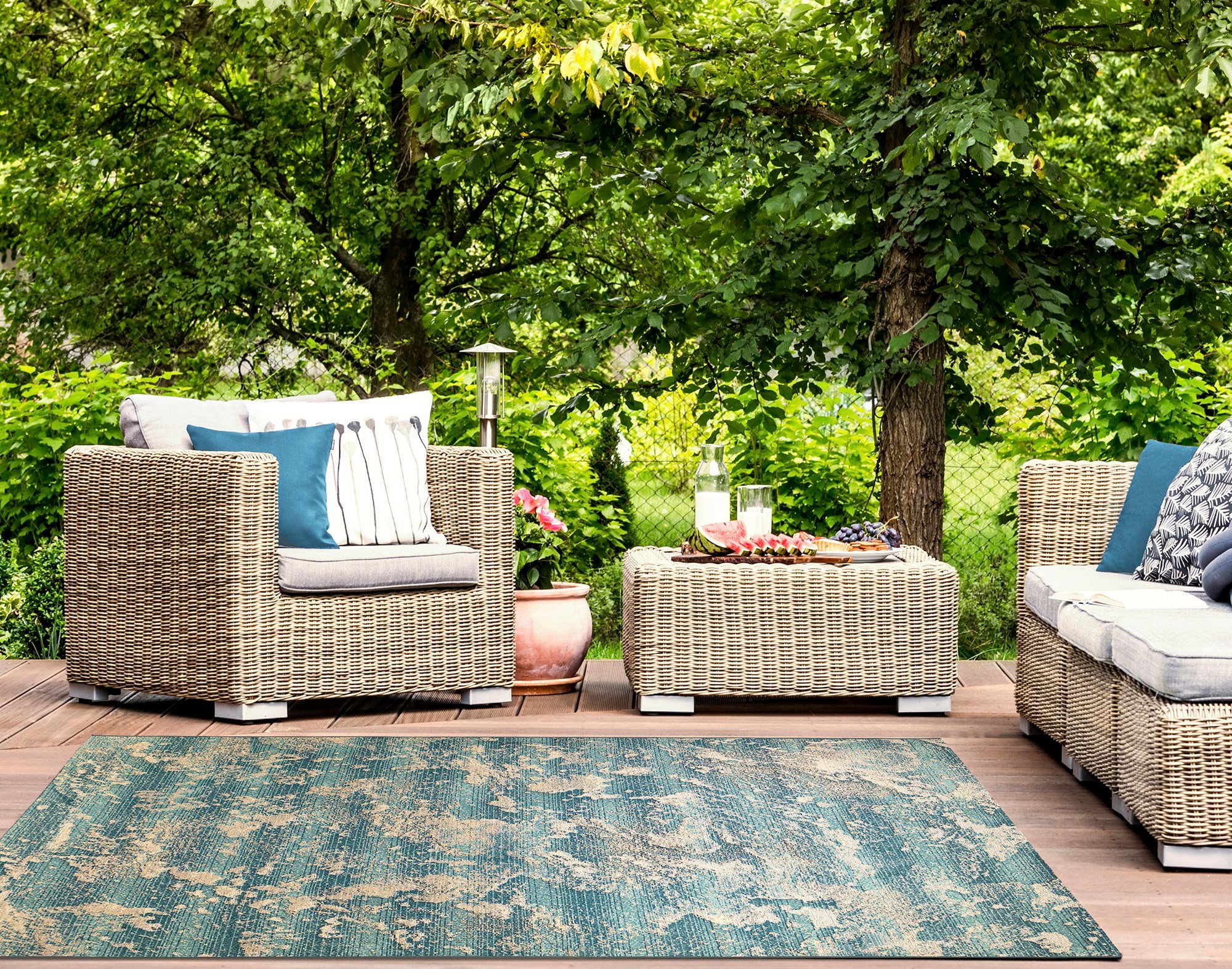 Liora Manne Marina Stormy Area Rugs | Abstract Rectangular Blues Area ...